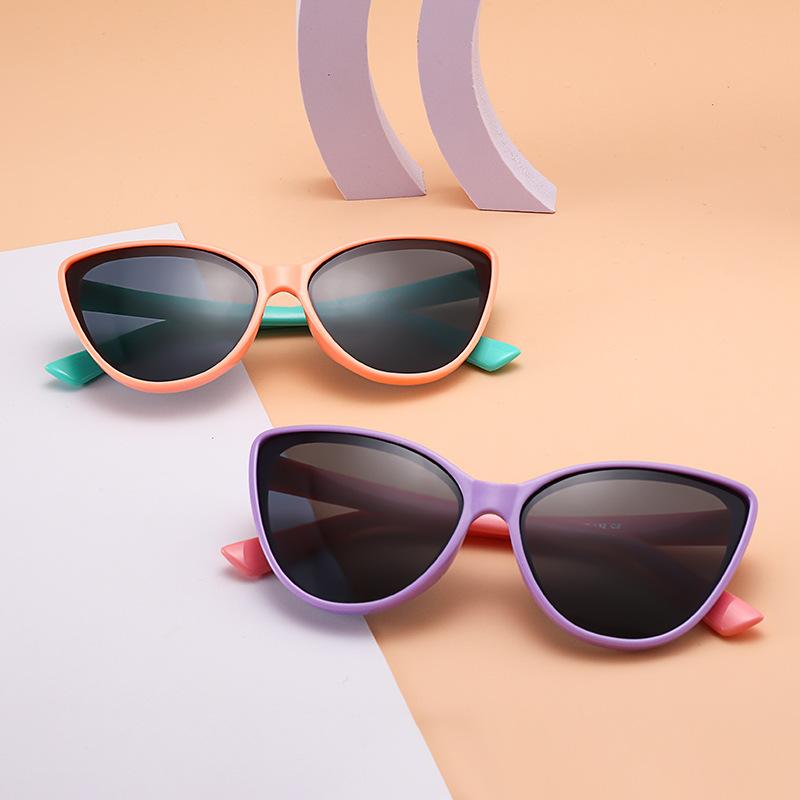 ・カテゴリ: サングラス・フレームタイプ: フルリム・UVカット: UV400・用途: スポーツ, 日焼け防止, スキー, 登山, ビーチ, ラフティング, 釣り, ハンググライダー, 旅行, 日常, アウトドア, ランニング, サイクリン...