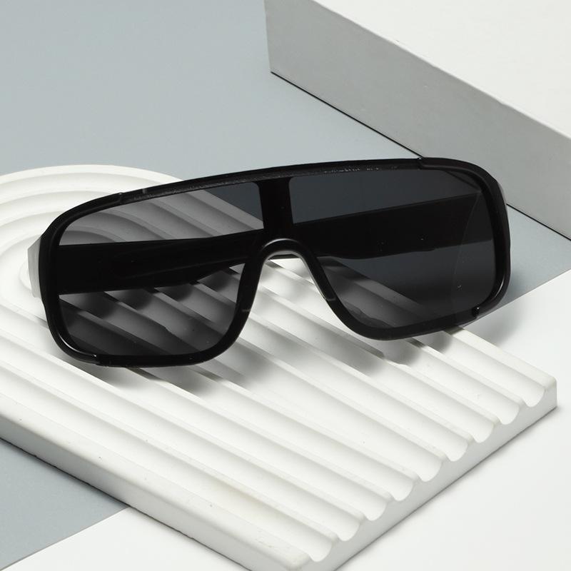 ・眼鏡構造: フルフレーム・適用シーン: 日焼け防止、釣り、旅行、アウトドアスポーツ、サイクリング、運転・フレームカラー: 黒枠アイスブルーレンズ、緑枠ゴールド水銀、黒枠シルバー、白枠グレーレンズ、白枠シルバーレンズ、黒枠グレーレンズ、白枠...