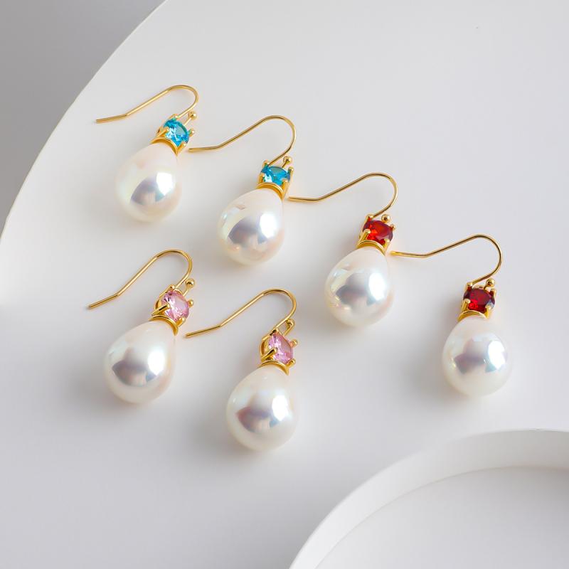 ・素材: 真鍮・デザイン: 幾何学型・加工: 電気メッキ・カラー: 赤色宝石, ピンク色宝石, 青色宝石・スタイル: エレガント・対象: レディース・カテゴリー: イヤリング・流行要素: 自然