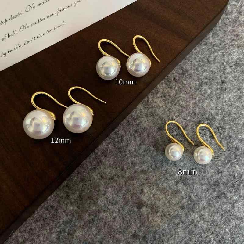 ・素材: 銀・モチーフ: 幾何学型・加工方法: 珍珠象嵌・カラー: 白金色・純度: 99%・流行要素: 珍珠・スタイル: 軽奢風・素材純度: 925シルバー・対象: 女性・カテゴリ: イヤリング