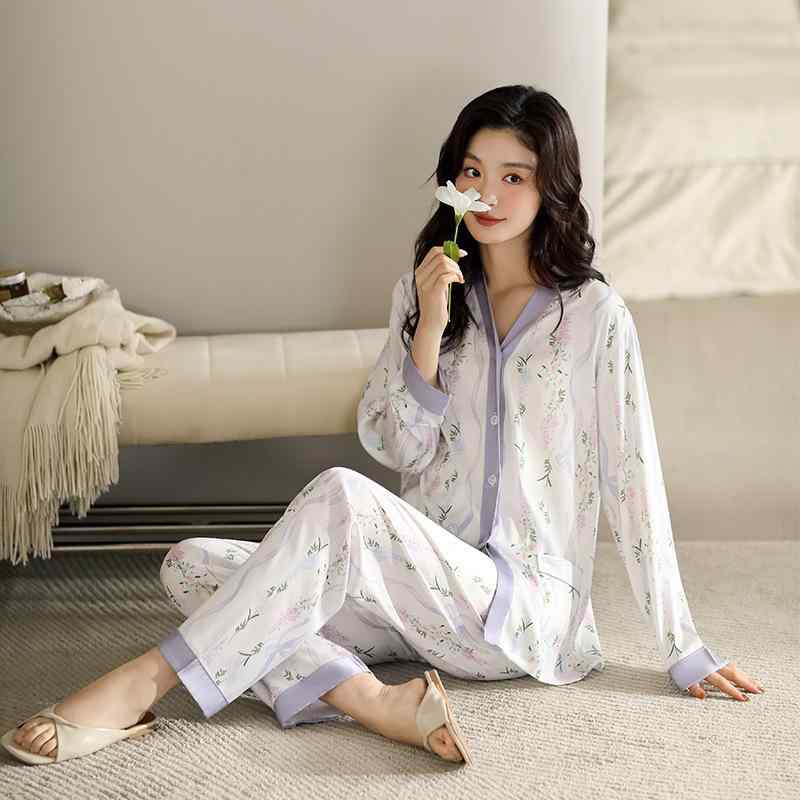 ・商品カテゴリ: パジャマ・素材: ポリエステル・スタイル: シンプル、カジュアル・厚さ: 薄手・生地の厚さ: 101-120g/平方メートル・ネックライン: Vネック・袖丈: 長袖・パンツ丈: 長ズボン・機能: 通気性、睡眠、バス、ストレ...