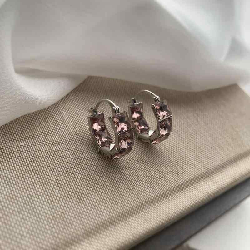 ・素材: ジルコン・形状: 幾何学型・加工方法: 電気メッキ・カラー: ピンク・スタイル: ファッションOL・ピアス素材: 銅・カテゴリー: ピアス・対象: レディース・流行の要素: C圈、形状/パターン