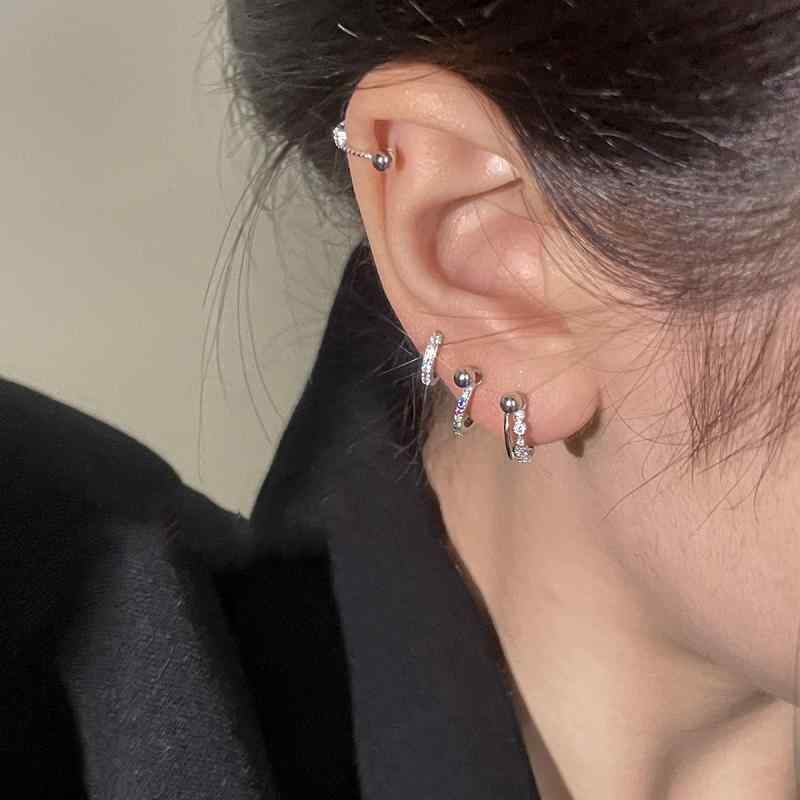 ・素材: シルバー925・デザイン: 幾何学型・加工: 電気メッキ・スタイル: ハイセンス、通勤・対象: レディース・種類: イヤリング・モチーフ: ハート