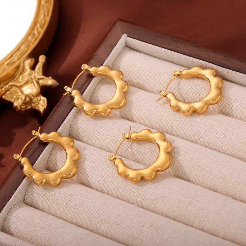 ・素材: チタン鋼・形状: 幾何学型・加工方法: 電気メッキ・カラー: スチールカラー、ゴールド・流行要素: 花弁・スタイル: 小清新・スタイル分類: 清新、スイート・商品カテゴリ: イヤリング・対象: 女性