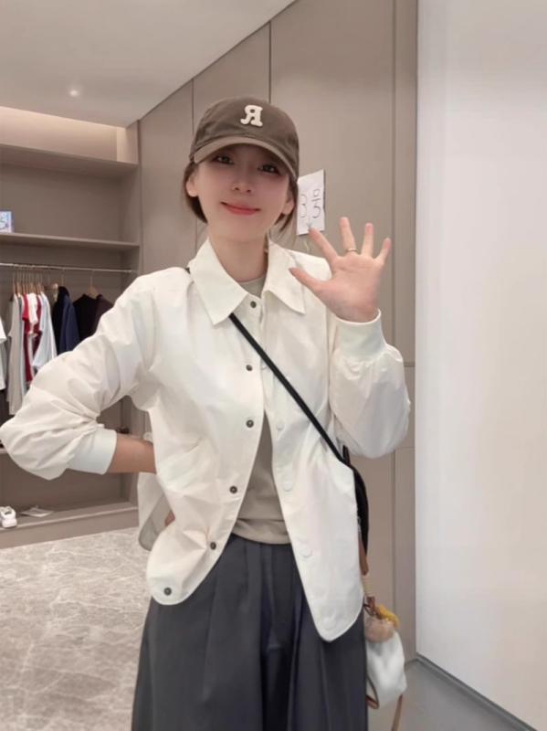 ・素材: 綿・柄: 無地・スタイル: カーディガン・袖丈: 長袖・フィット: ゆったり・着丈: 普通 (50cm超～65cm以下)・ネックライン: ポロ襟・袖のタイプ: ランタンスリーブ・ディテール: ポケット・カラー: ホワイト、カーキ、...