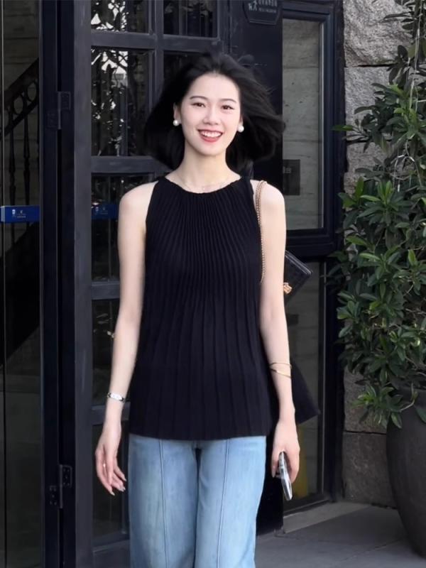 ・スタイル: 通勤・袖丈: ノースリーブ・着丈: ミドル丈・柄: 無地・素材: ビスコース、その他・伸縮性: ややあり・対象: レディース・カラー: ブラック・サイズ: フリーサイズ・フィット: スリム