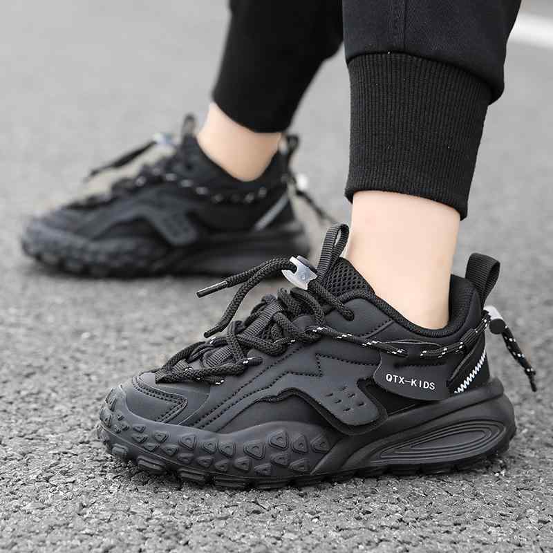 ・カラー: ブラック、グレー、パープル・サイズ: 27、28、29、30、31、32、33、34、35、36、37、38、39・対象年齢: 4～6歳、13～16歳・靴の素材: 人工皮革・機能: 速乾、通気、防水、軽量、消臭、防滑、耐摩耗性・...