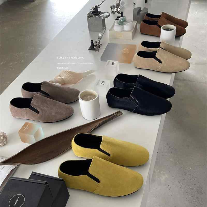 ・スタイル: 韓国版・靴のつま先の形状: ラウンドトゥ・アッパー素材: 牛革・皮革の特徴: スエード・対象: 女性・ヒールの高さ: ローヒール（1-3cm）・柄: 配色・適した季節: 冬、秋・カラー: 杏色, 茶色, 馬毛黒蘭, カーキ色,...