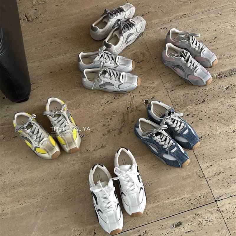 ・スタイル: 韓国・流行の要素: 配色、皮革の拼接・靴のつま先の形状: ラウンドトゥ・アッパー素材: 綢緞・皮革の特徴: 漆皮・対象性別: 女性・ヒールの高さ: ローヒール（1-3cm）・柄: ストライプ・適合シーズン: 冬、秋・カラー: ...