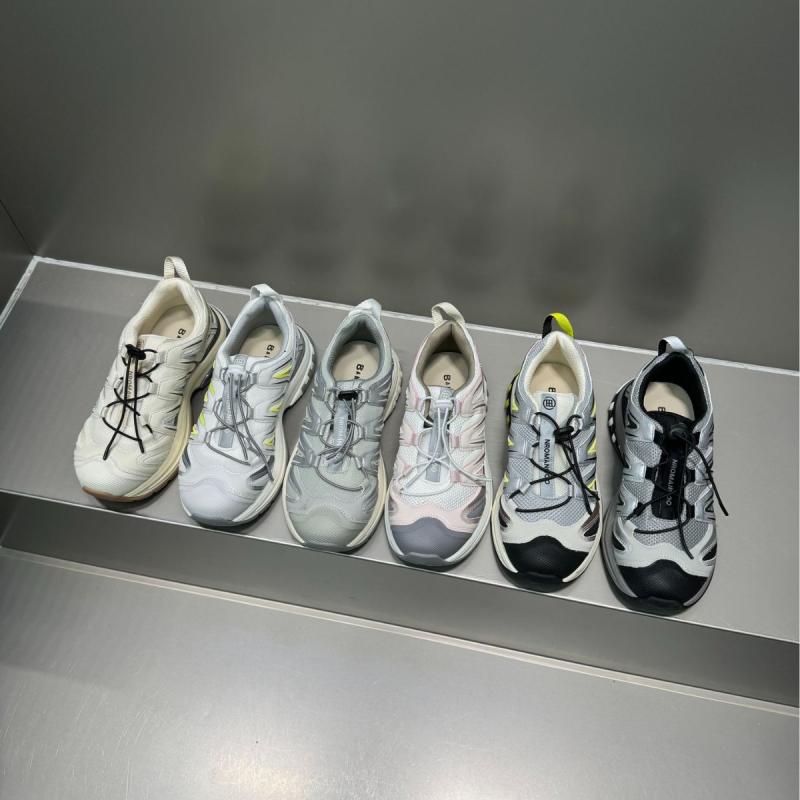 ・商品カテゴリ: スニーカー・スタイル: カジュアル・対象: 女性・靴の高さ: ローカット・つま先の形状: ラウンドトゥ・ヒールの高さ: フラット・カラー: ミルクホワイト、合金ブラック、サンドグレー、スペースシルバー、ピンク、アーモンドモ...