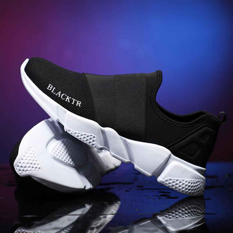 ・カテゴリ: カジュアルシューズ・対象年齢: 大人・スタイル: スポーツ・性別: ユニセックス・柄: 配色・アッパー素材: メッシュ・ソール素材: 発泡材・着用方法: 紐・流行の要素: ステッチ, 浅口, 厚底, 防水プラットフォーム, 配...