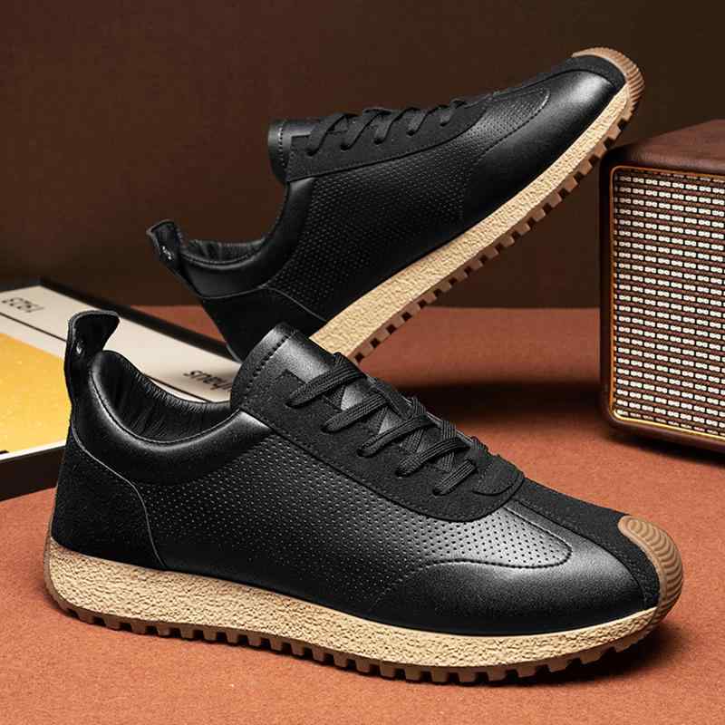 ・商品カテゴリ: スニーカー・対象年齢: 18～40歳・スタイル: スポーツ・機能: 増高・アッパー素材: レザー・ソール素材: PVC・着用方法: 前紐・流行の要素: クロスストラップ・ヒールの形状: フラット・裏地素材: メッシュ・オー...