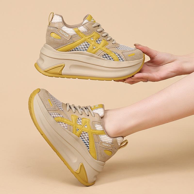 ・項目名: スタイル・値: 韓国風・項目名: 流行の要素・値: フリップフロップ、ステッチ、浅い履き口、厚底、クロスストラップ、防水プラットフォーム、レザーパッチ、インヒール・項目名: つま先の形状・値: ラウンドトゥ・項目名: アッパー素...