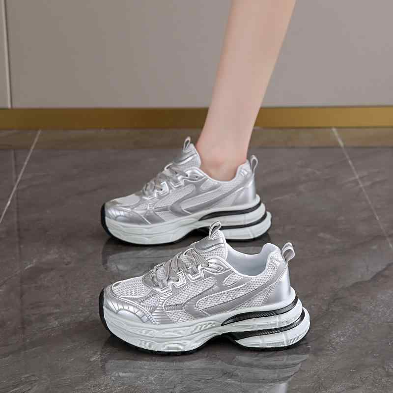 ・商品カテゴリ: スニーカー・スタイル: 韓国風・対象: 女性・靴の素材: マイクロファイバー・流行の要素: 花柄、浅履き・つま先の形状: ラウンド・ヒールの高さ: ミドルヒール（3-5cm）・カラー: ベージュ、グレー、ブラック、シルバー...