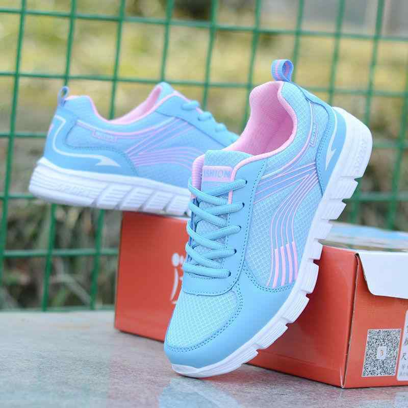 ・カテゴリ: 跑步鞋・着脱方法: 紐・機能: 通気性・素材（内側）: メッシュ・靴底素材: EVA・甲材: メッシュ・対象: 高齢者・性別: 女性・適用場所: ランニングコース・適用シーン: 球技・カラー: ホワイト, ブルー, グレーピン...