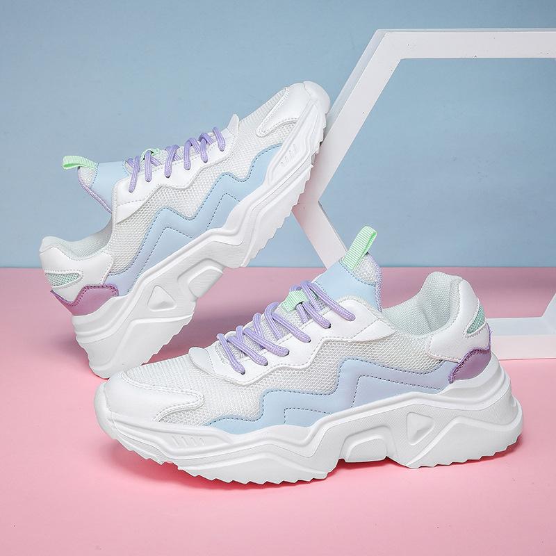 ・商品カテゴリ: スポーツ風カジュアルシューズ・スタイル: 韓国風・適用性別: 女性・甲材: 合成PU・人気の要素: 浅履き、厚底、クロスストラップ、配色、キャンディカラー・靴のつま先の形状: 尖ったつま先・ヒールの高さ: ミドルヒール(3...