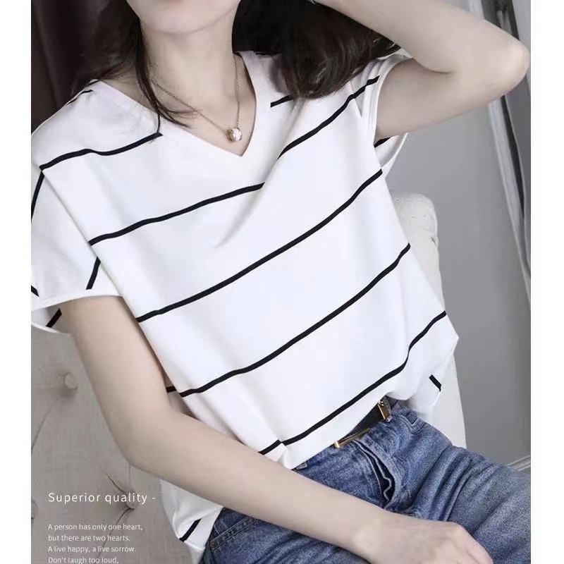 ・カテゴリ: Tシャツ・スタイル: 都市風・主な素材: ポリエステル100%・ネックライン: Vネック・袖丈: 短袖・柄: 条紋・カラー展開: ブラック、ホワイト・サイズ展開: XXS、M、L、XL、2XL、3XL
