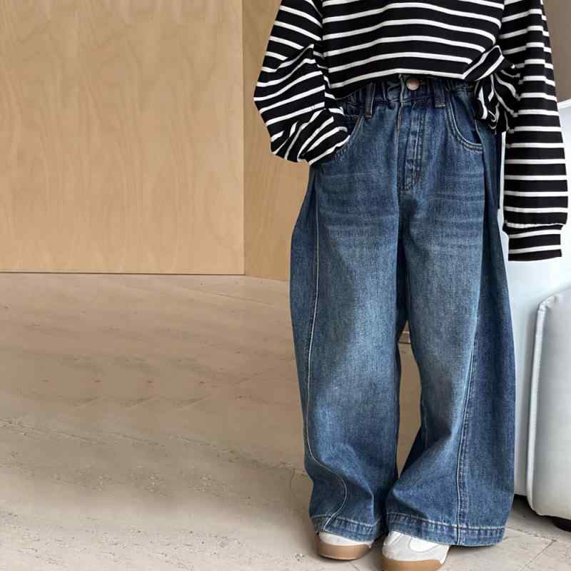 ・スタイル: 韓国版・素材: 綿・対象: 女児・パンツ丈: 長ズボン・主な素材の組成: 綿79.9%・対象年齢層: 中小の子供(3~8歳, 100~140cm)・種類: ジーンズ・股開き: なし・生地の加工: 柔らかく加工・柄: 無地・モデ...