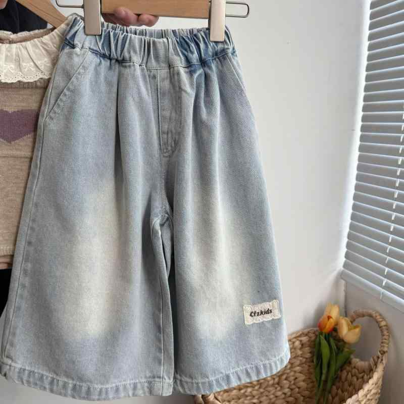 ・スタイル: 韓国版・素材: 綿95%・パンツ丈: 長ズボン・対象: 女の子・対象年齢: 3～8歳 (100～140cm)・季節: 春、秋・種類: ジーンズ・生地加工: 柔らか обработка・柄: 無地・モデル写真: 実物写真・要素:...