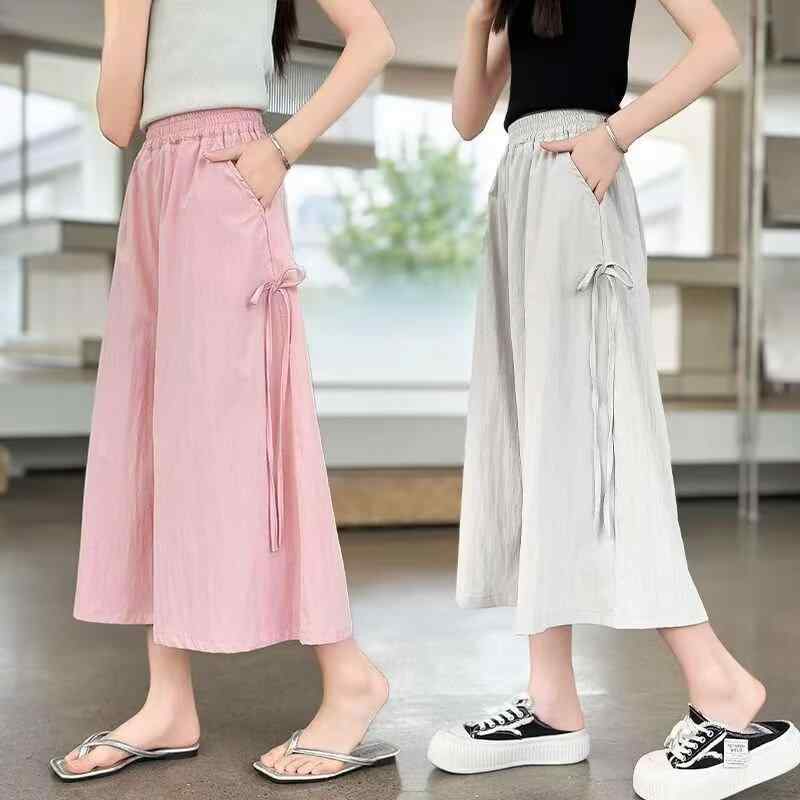 ・スタイル: 韓国版・生地の名称: 錦綿皺・安全レベル: B類・パンツ丈: 7分丈・主な生地の成分: ポリエステル・対象性別: 女児・対象年齢: 中・高学年 (8歳以上、140cm以上)・推奨シーズン: 夏・種類: スカート付きパンツ・股開...