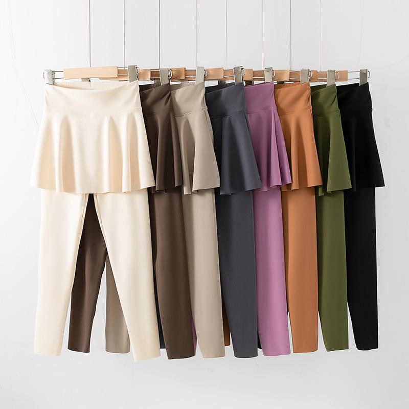 ・スタイル: スポーツ・生地: ナイロン・パンツ丈: 9分丈・主な素材: ナイロン、スパンデックス・対象: 女の子・対象年齢: 中・高学年(8歳以上、140cm以上)・シーズン: 夏、春、秋・種類: スカッツ・股部分: 閉・生地加工: 紫外...