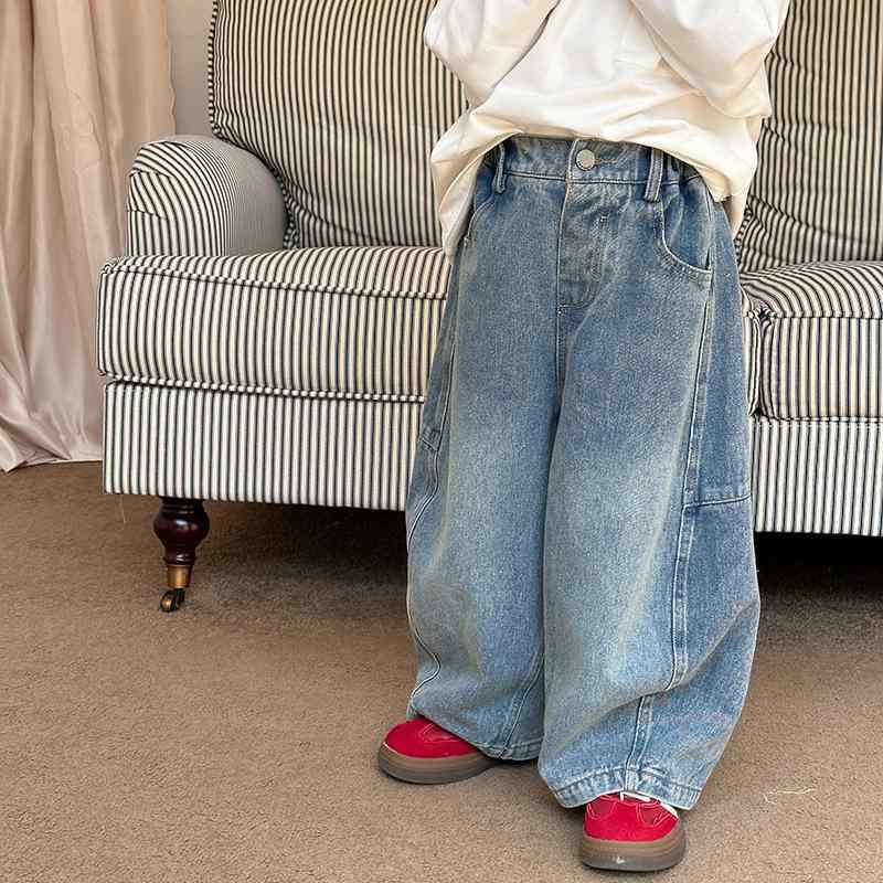 ・スタイル: 韓国版・生地名: 綿・安全等級: B類・パンツ丈: 長袖・主な生地の成分: 綿85%、ポリエステル15%・対象: 男女兼用・対象年齢: 中小規模の子供(3〜8歳、100〜140cm)・対象シーズン: 春、秋・デザイン: ベーシ...