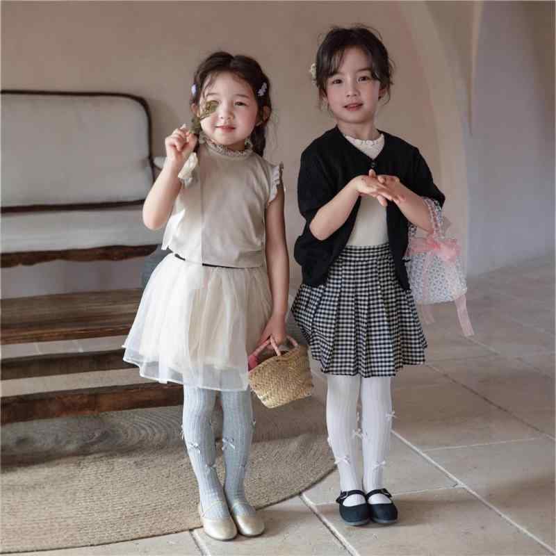 ・スタイル: 韓国版・生地の名称: 綿・安全レベル: B類・パンツ丈: 長ズボン・主な生地の成分: 綿75%・対象: 女児・対象年齢: 中小童 (3～8歳、100～140cm)・シーズン: 春・デザイン: ベーシック・股部分: クローズド・...