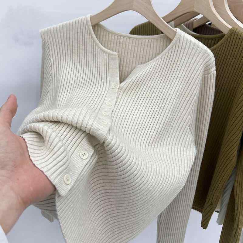 ・カテゴリ: ニット・生地: ビスコース繊維・素材: ビスコース繊維・柄: 無地・タイプ: プルオーバー・フィット: ゆったり・袖丈: 長袖・ネックライン: ポロネック・着丈: ミドル丈 (50cm<着丈≤65cm)・スタイル: エレ...