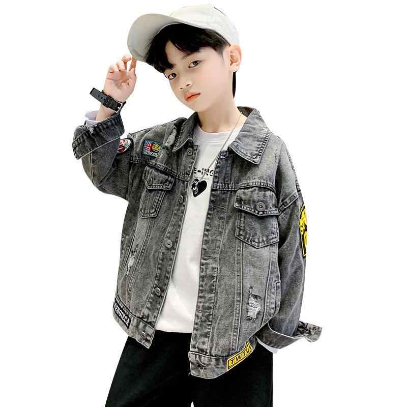 ・性別: 男の子・対象年齢: 中高学年(8歳以上)・ネックライン: 襟付き・スタイル: カジュアル・柄: その他・厚さ: 普通・袖丈: 長袖・素材: デニム・裏地: ポリエステル・前開き: シングルブレスト・主な素材: 綿85%・カラー: ...