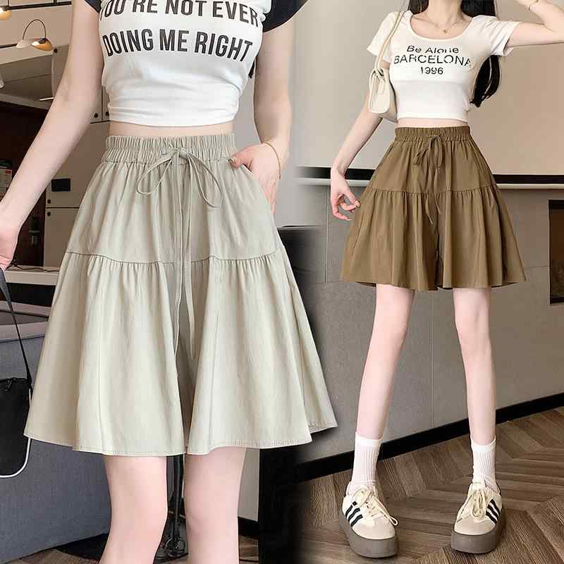 ・項目: 素材: ポリエステル・項目: スタイル: カジュアル、韓国風・項目: パンツの種類: スカートパンツ、ワイド・項目: パンツ丈: 5分丈・項目: ウエスト: ハイウエスト・項目: 厚さ: 普通・項目: 特徴: プリーツ・項目: カ...