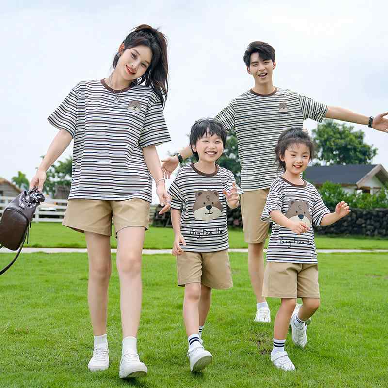 ・対象: 男女兼用・親子の種類: Tシャツ・スタイル: カジュアル・生地加工: 柔らかい・柄: ストライプ、キャラクター・厚さ: 薄手・素材: 綿・主素材: 上着_オーデル綿95% + スパンデックス5%、ズボン_綿97% + スパンデック...