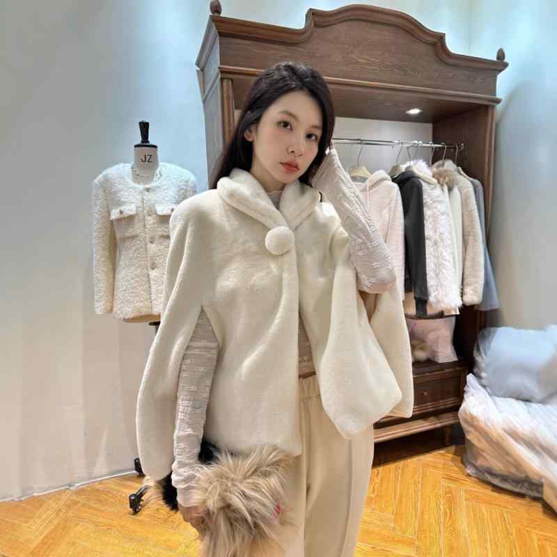 ・着丈: 普通丈(50cm超～65cm以下)・流行要素: 立体装飾・カラー: 杏色・サイズ: S、M・袖丈: ノースリーブ・襟の形: 襟付き・素材: ポリエステル・スタイル: エレガント・対象: レディース・袖の形: ノースリーブ・カテゴリ...