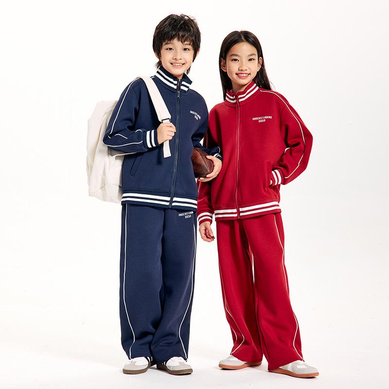 ・対象: 男女兼用・スタイル: スポーツ・セット内容: トップス、パンツ・袖丈: 長袖・パンツ丈: 長ズボン・生地の厚さ: 普通・柄: ストライプ、文字、プリント、配色・素材: 綿64%・対象年齢: 中~高学年 (8歳以上)・色: 紺、ワイ...