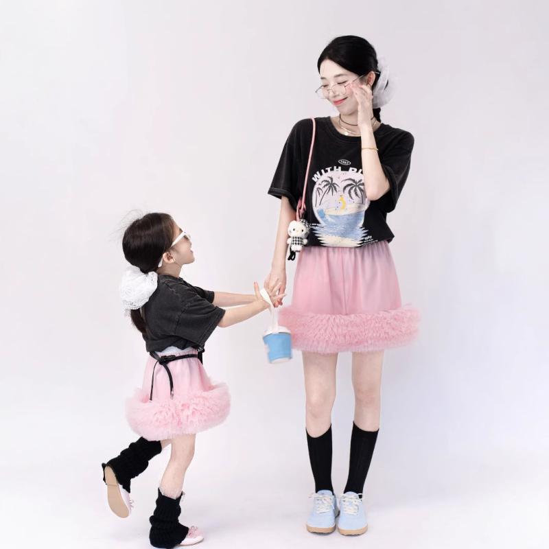 ・商品カテゴリ: 親⼦装・対象: ⺟⼥・スタイル: プリンセス・素材: 綿・⽣地: 綿混紡・柄: 無地、漫画・厚さ: 普通・要素: プリンセス・カラー: サンドウォッシュTシャツ、ピンクスカート・サイズ: 90cm、100cm、110cm、...