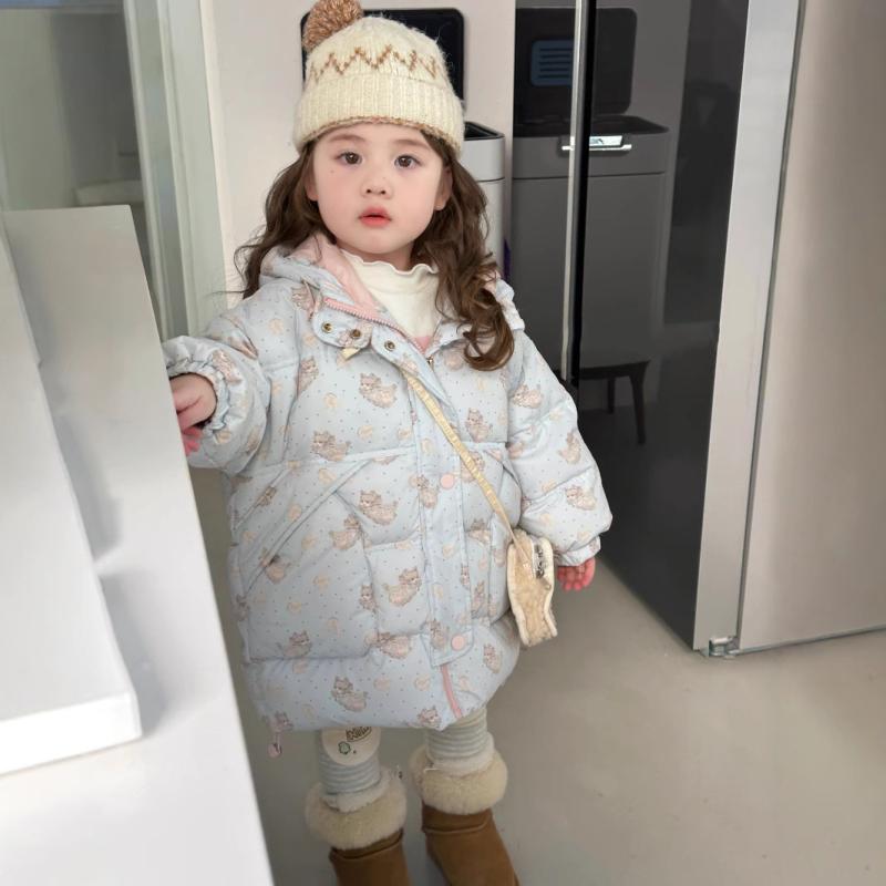 ・カテゴリ: 子供用羽毛ジャケット/羽毛インナー・対象: 女児・対象年齢: 3～8歳、100～140cm・スタイル: 韓国風・柄: 無地・フード: フード付き・実写画像: モデルなし・種類: ダウンジャケット・着丈: ミドル丈・シルエット:...