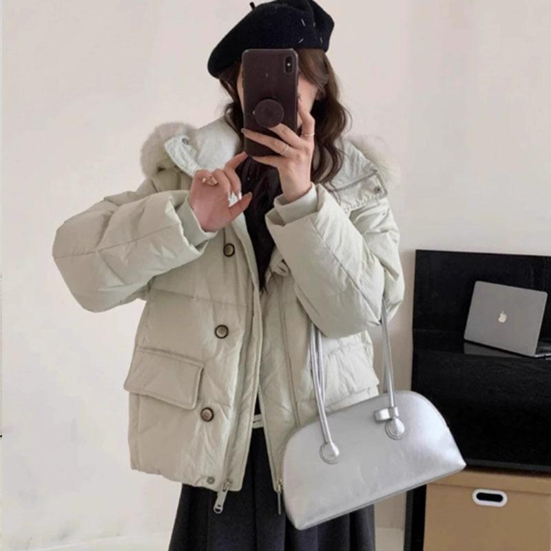 ・填充物: ダックダウン・ダウン含有量: 51〜55%・厚さ: 中・生地: ポリエステル・メイン素材: ポリエステル・シルエット: レギュラー・襟のタイプ: ファー襟・ファー襟: 有り・着丈: ミドル丈(50〜65cm)・袖丈: 長袖・人気...