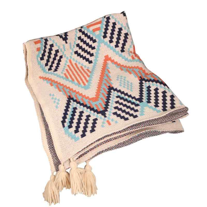 ・アイテム: 床尾毯・重量: 500g～799g・柄: 幾何学模様・スタイル: 北欧・サイズ: 80*105cm・サイズ: 127*170cm・サイズ: 130*190cm・カラー: ボヘミアン・素材: アクリル