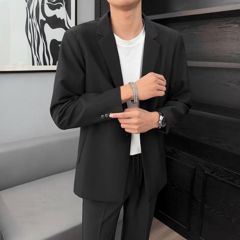 ・カテゴリ: ジャケット・対象年齢: 24-35歳・フロント: 2つボタン・誤差範囲: 1-2cm・素材: 化学繊維混紡・主素材: 酢酸繊維・シーン: カジュアル・フィット: ゆったり・厚さ: 普通・スタイル: 流行・ディテール: シングル...