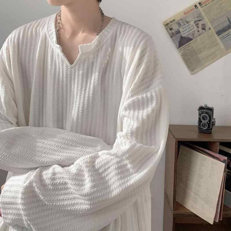 項目名: スタイル値: ストリート 項目名: 柄値: 無地 項目名: タイプ値: プルオーバー 項目名: ネックライン値: クルーネック 項目名: 袖丈値: 長袖 項目名: 厚さ値: 普通 項目名: 対象値: ティーン 項目名: 素材値: ...