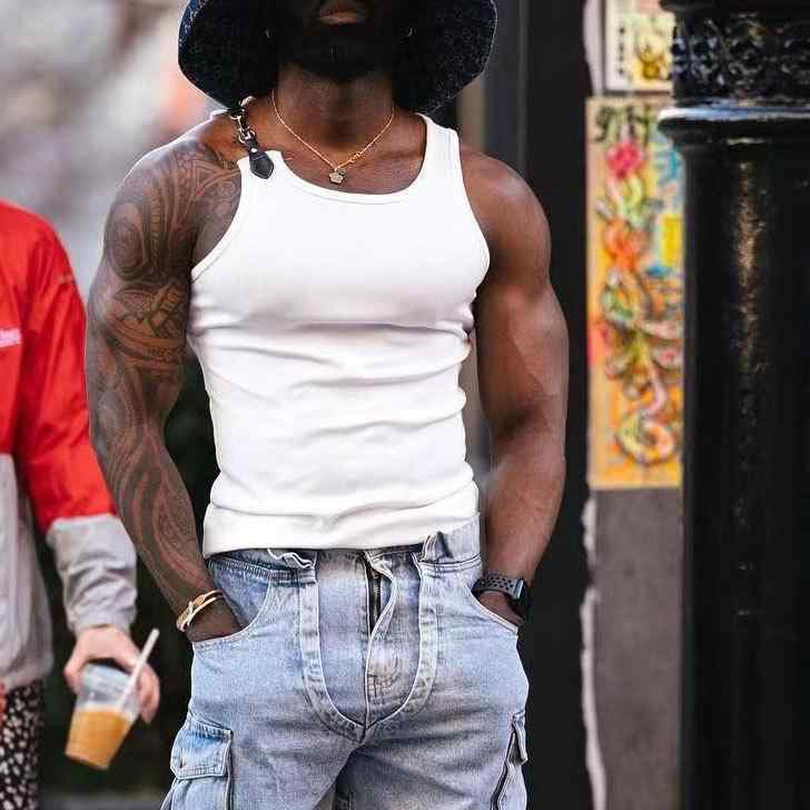 ・カテゴリ: ニット・スタイル: ベーシック・柄: 無地・素材: ポリエステル80%、綿混・タイプ: タイト・カラー: ホワイト、ブラック・サイズ: S、M、L、XL、XXL、XXXL・厚さ: 普通
