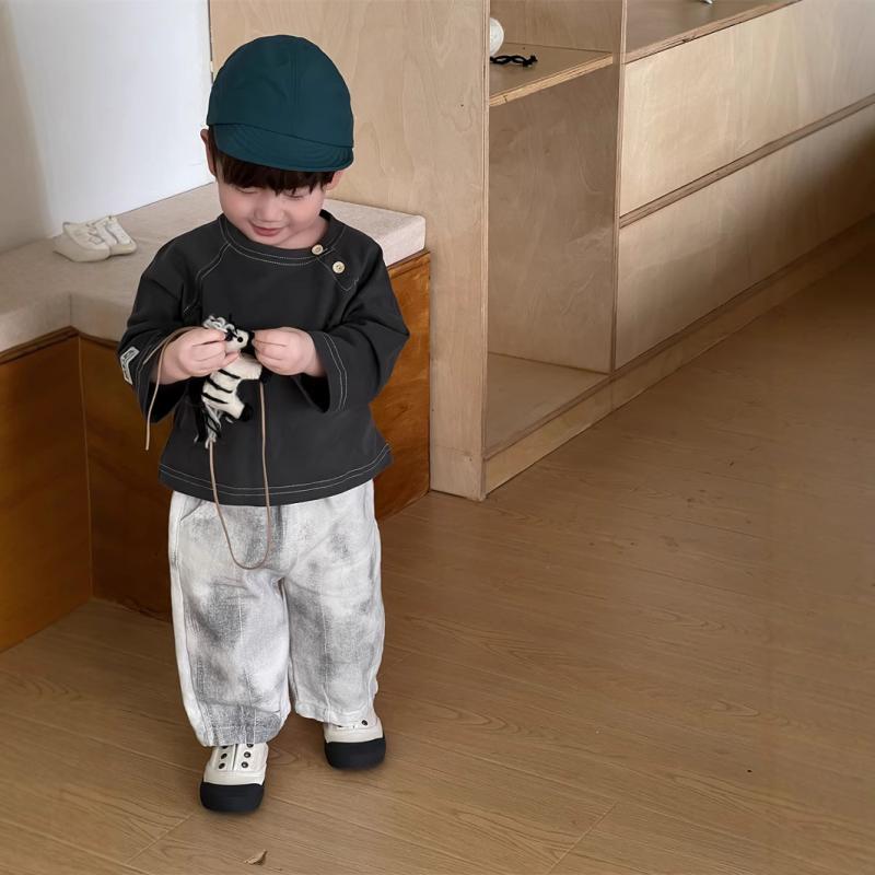 ・カテゴリ: 子供用セットアップ・対象: 男の子・スタイル: 韓国風・セット内容: トップス、パンツ・袖丈: 長袖・パンツ丈: 長ズボン・生地: 綿・生地加工: 柔らか加工・厚さ: 普通・柄: 無地・素材: 綿95%・安全等級: A・トップ...