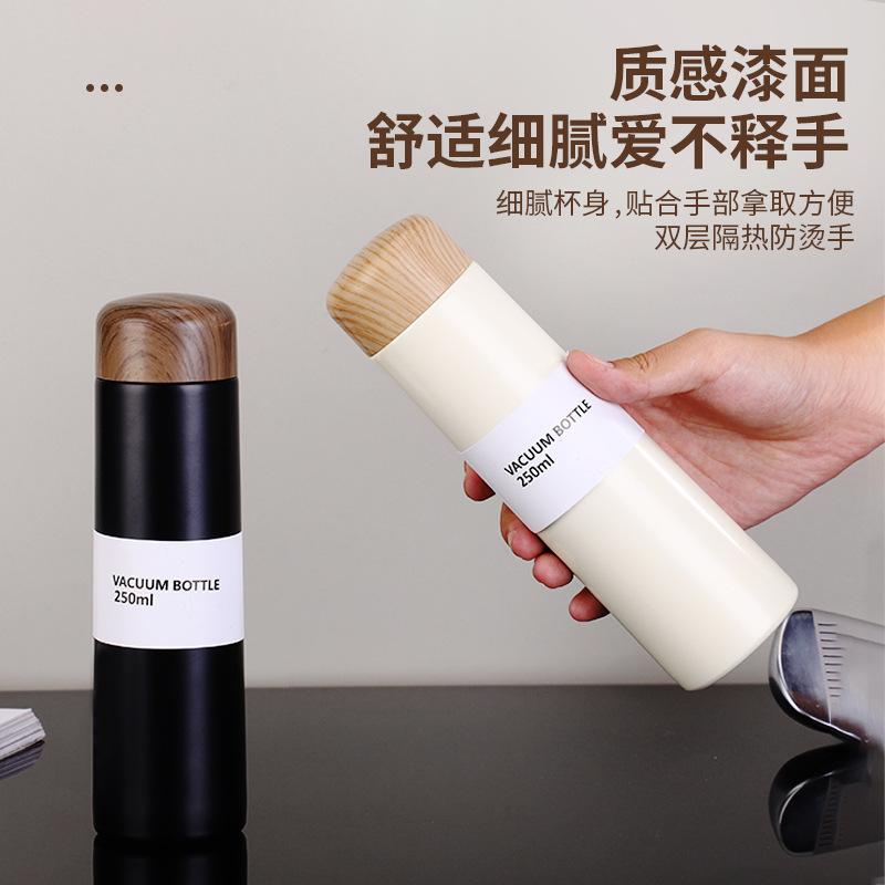 ・スタイル: 大容量、ストレート