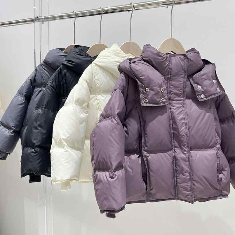 ・対象: 子供・スタイル: 韓国・柄: 無地・性別: 男女兼用・素材（表地）: ナイロン・素材（裏地）: ポリエステル・素材（詰め物）: ホワイトダックダウン・ダウン含有量: 86〜90%・年齢層: 中小・袖丈: 長袖・着丈: 短め・フィッ...