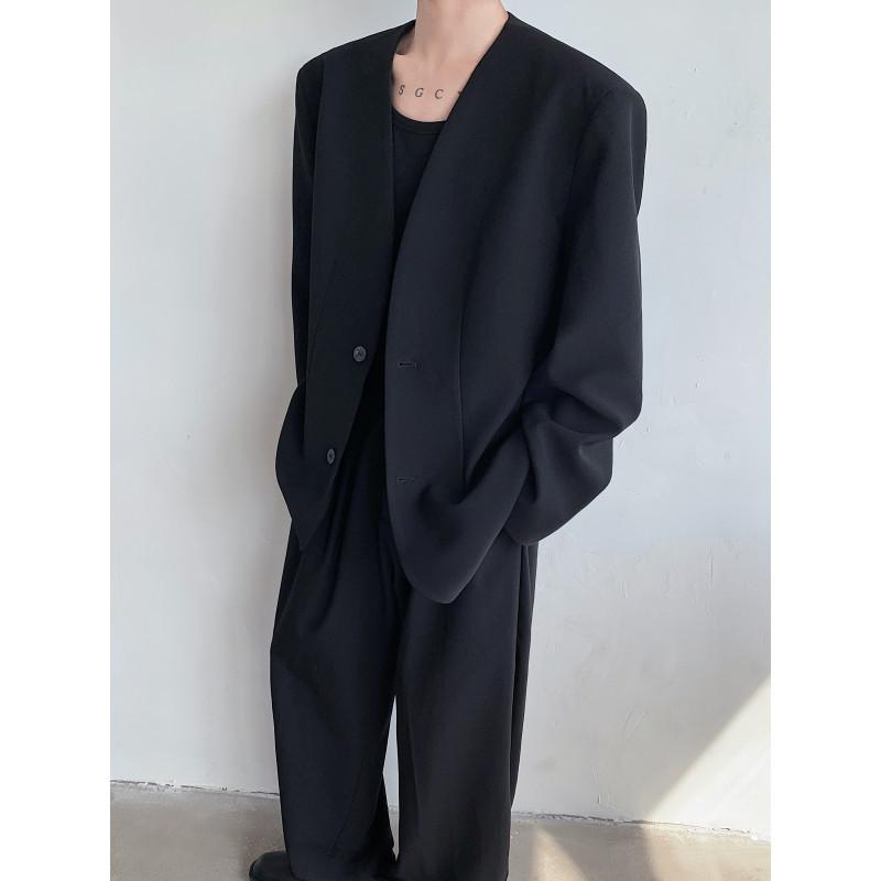 ・素材: ポリエステル、その他・スタイル: 流行・対象: 青年・袖丈: 長袖・柄: 無地・カラー: ブラック・サイズ: M、L、XL、2XL、3XL・タイプ: カジュアルスーツ・襟: 襟なし・フロント: シングルブレスト・フィット: ゆったり