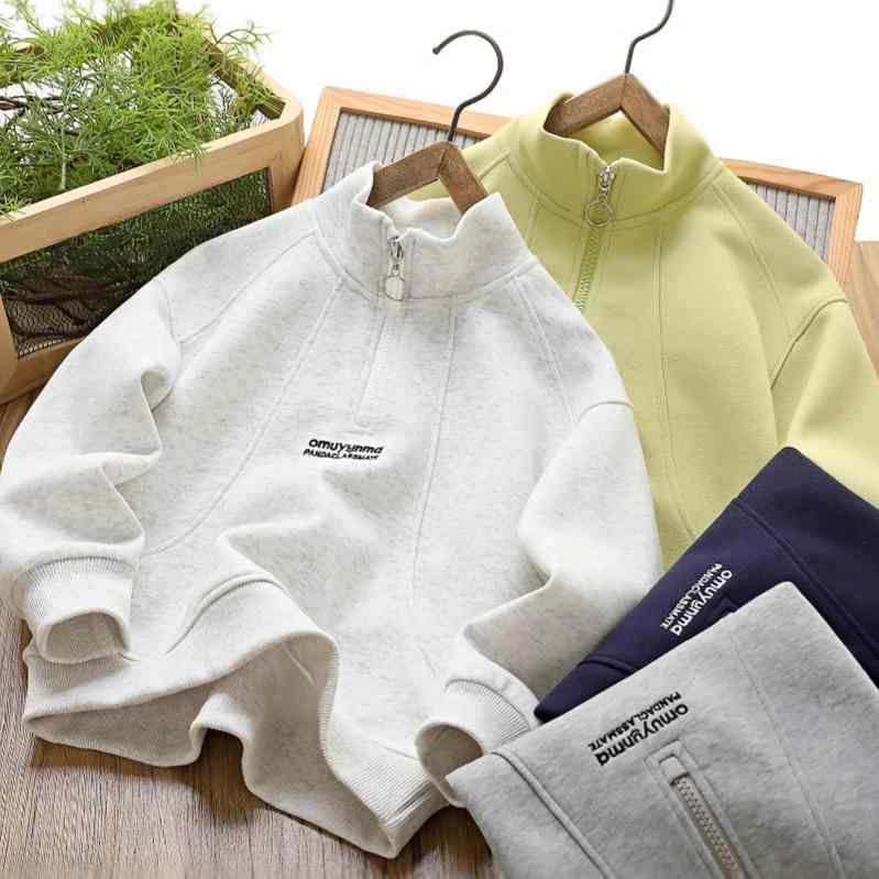 ・カテゴリ: キッズスウェット・スタイル: 韓国風・対象: ユニセックス・対象年齢: 8歳以上 (140cm以上)・シーズン: 春秋・生地加工: 柔らか обработка・柄: 無地、文字・厚さ: 厚手・袖丈: 長袖・留め具: プルオーバ...