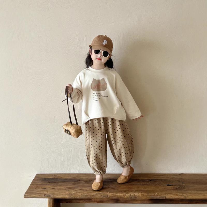 ・対象: 女の子・スタイル: 韓国風・対象年齢: 3～8歳・対象年齢: 100～140cm・シーズン: 春・シーズン: 秋・柄: キャラクター・厚さ: 普通・袖丈: 長袖・クロージャー: プルオーバー・フード: なし・実写画像: モデルあり...