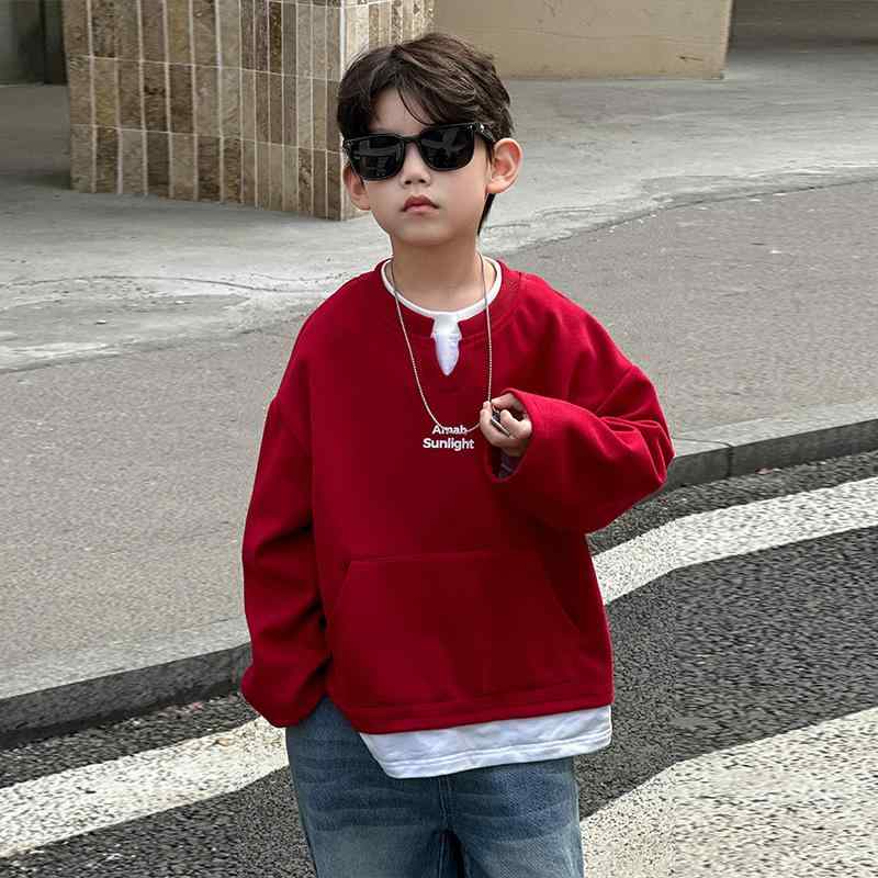 ・カテゴリ: 子供用スウェット・対象: 男女兼用・スタイル: 韓国風・適合年齢: 3～8歳 (100～140cm)・柄: 無地・厚さ: 普通・袖丈: 長袖・開閉: プルオーバー・フード: なし・実物写真: モデル着用写真あり・要素: トレン...