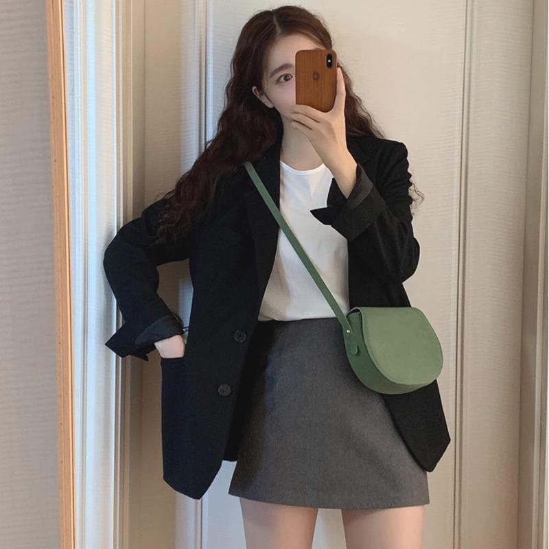 ・カテゴリ: ジャケット・柄: 無地・スタイル: エレガント・着丈: ミドル丈 (50cm<着丈≤65cm)・襟型: ポロネック・袖丈: 長袖・袖タイプ: レギュラー・素材: ポリエステル・主な素材: スパンデックス・カラー: ブラッ...