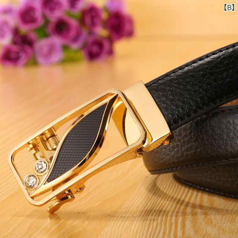 output: ・素材: 真皮・ベルトバックル素材: 合金・ベルトの締め方: オートロック・カラー: 白色葉子、黒色葉子、赤色葉子、白色一心穿心、黒色一心穿心、赤色一心穿心、白色Zラインストーン、黒色Zラインストーン、赤色Zラインストーン、...