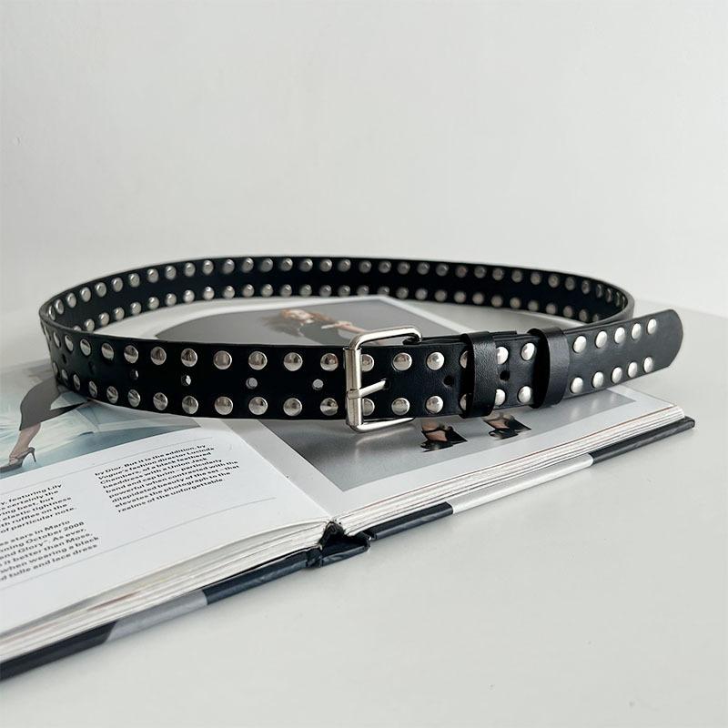 ・素材: PUレザー・バックル素材: 合金・バックル形式: スナップボタン・流行要素: ハート・カラー: ブラック・ベルト幅: 2～4cm・スタイル: ストリート、個性派・加工: 漆皮・流行要素分類: 図形/模様